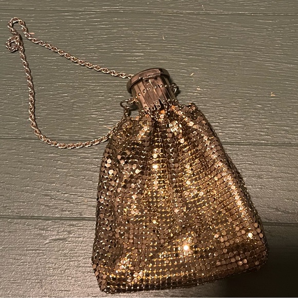 Vintage | Bags | Vintage Whiting Davis Gold Metal Mesh Coin Purse ...